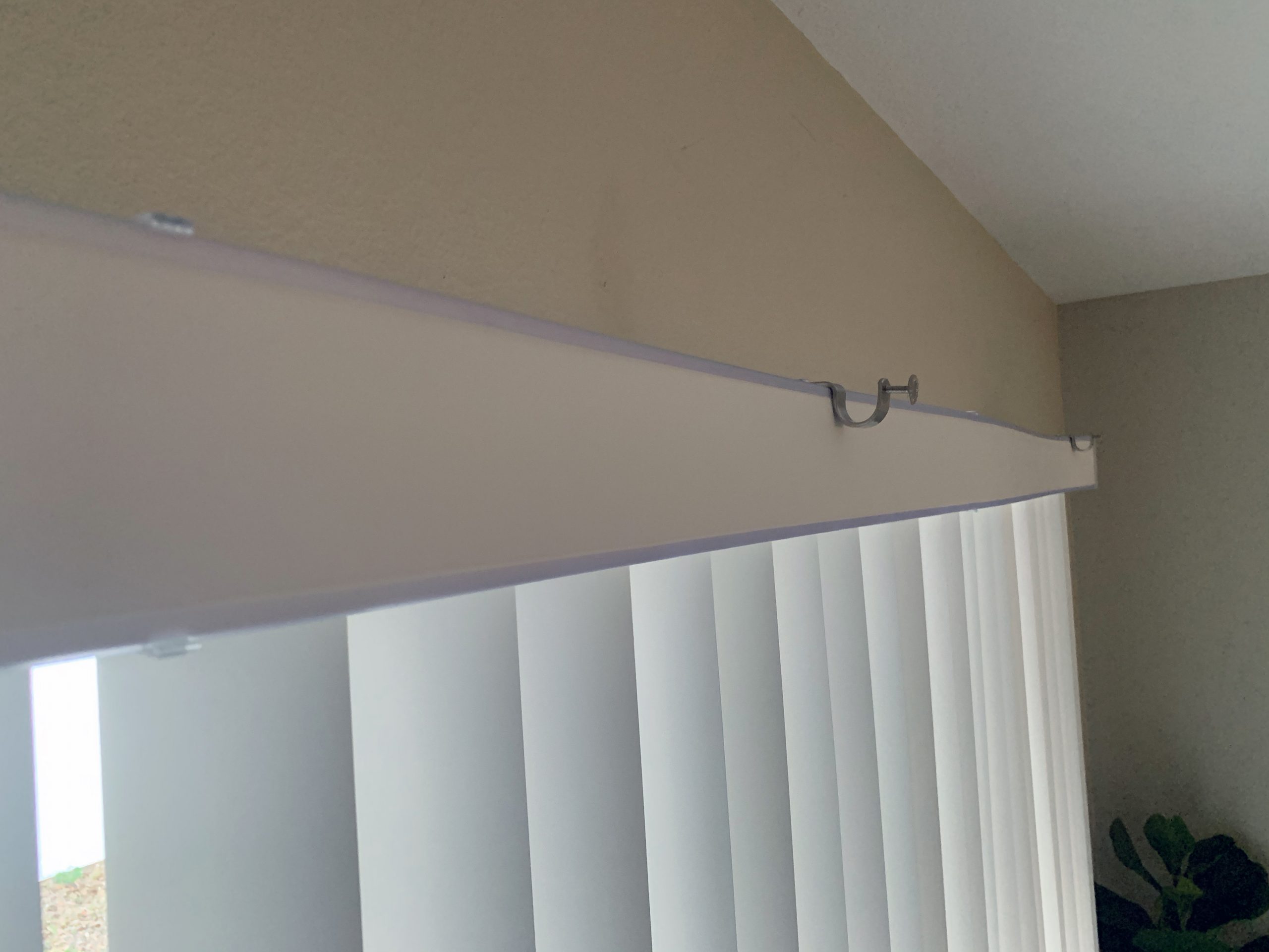 How To Hang Curtains Over Blinds In An Apartment Www How To Hang Curtains Over Blinds In An Apartment Www