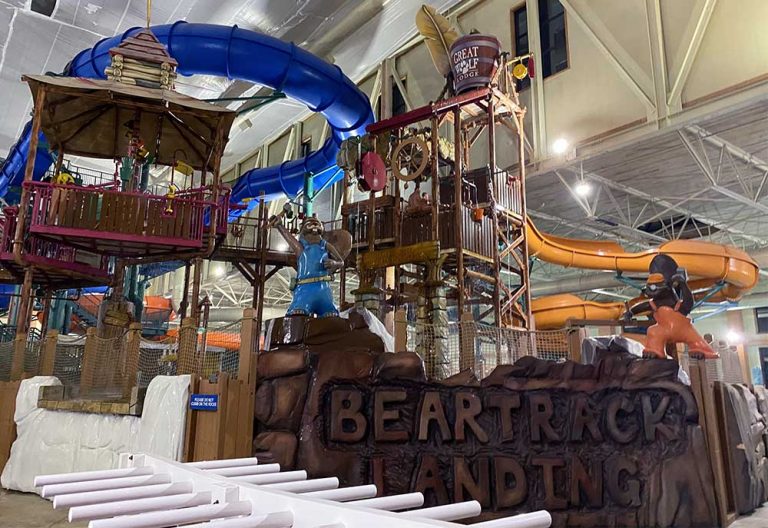 9 Secrets to a Great Wolf Lodge Poconos Vacation (Review) | My Design Rules